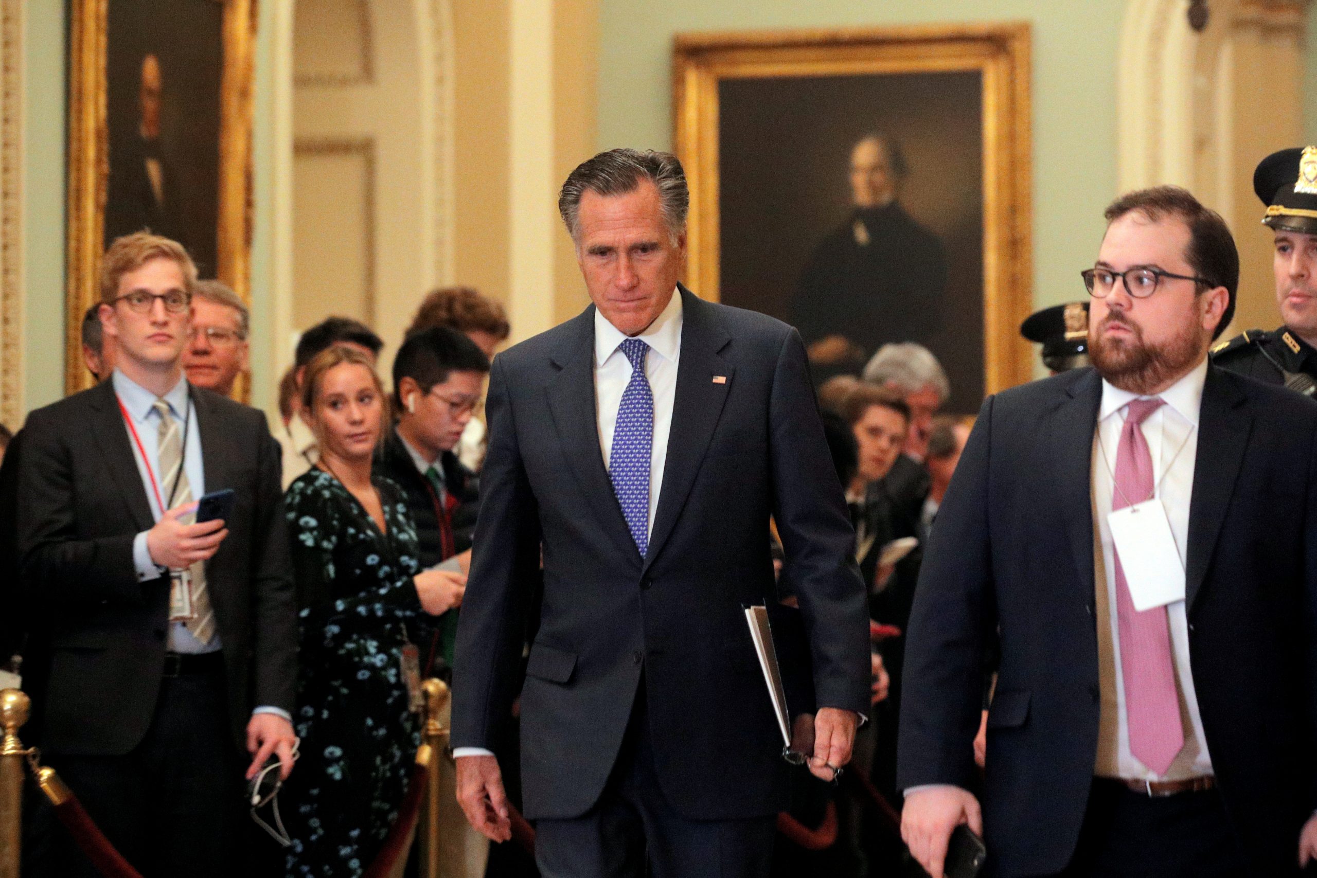 Democrats Approve of Mitt Romney More Than Republicans, Gallup Poll ...