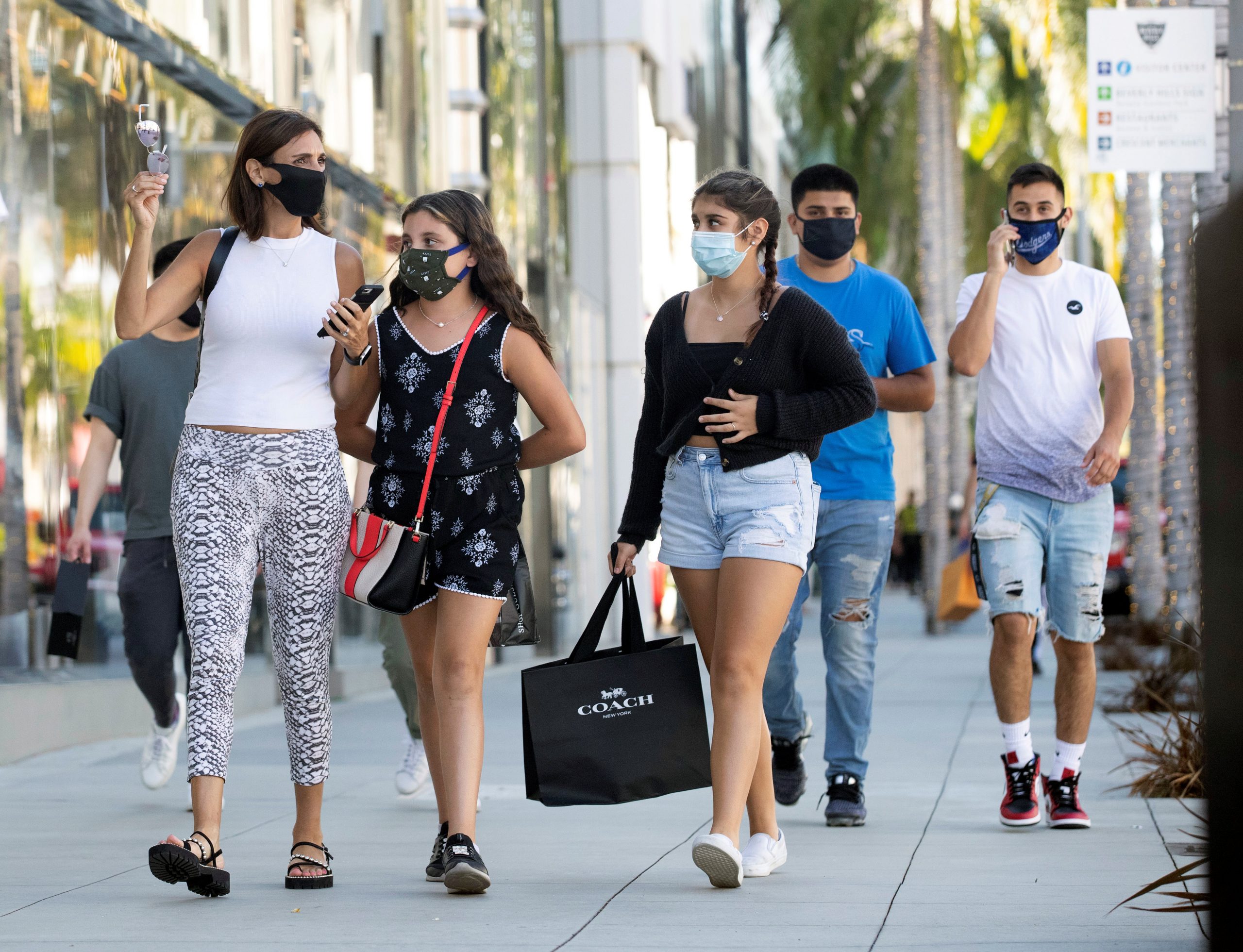 California Cafe Charges Customers $5 if They Wear a Mask To Order ...