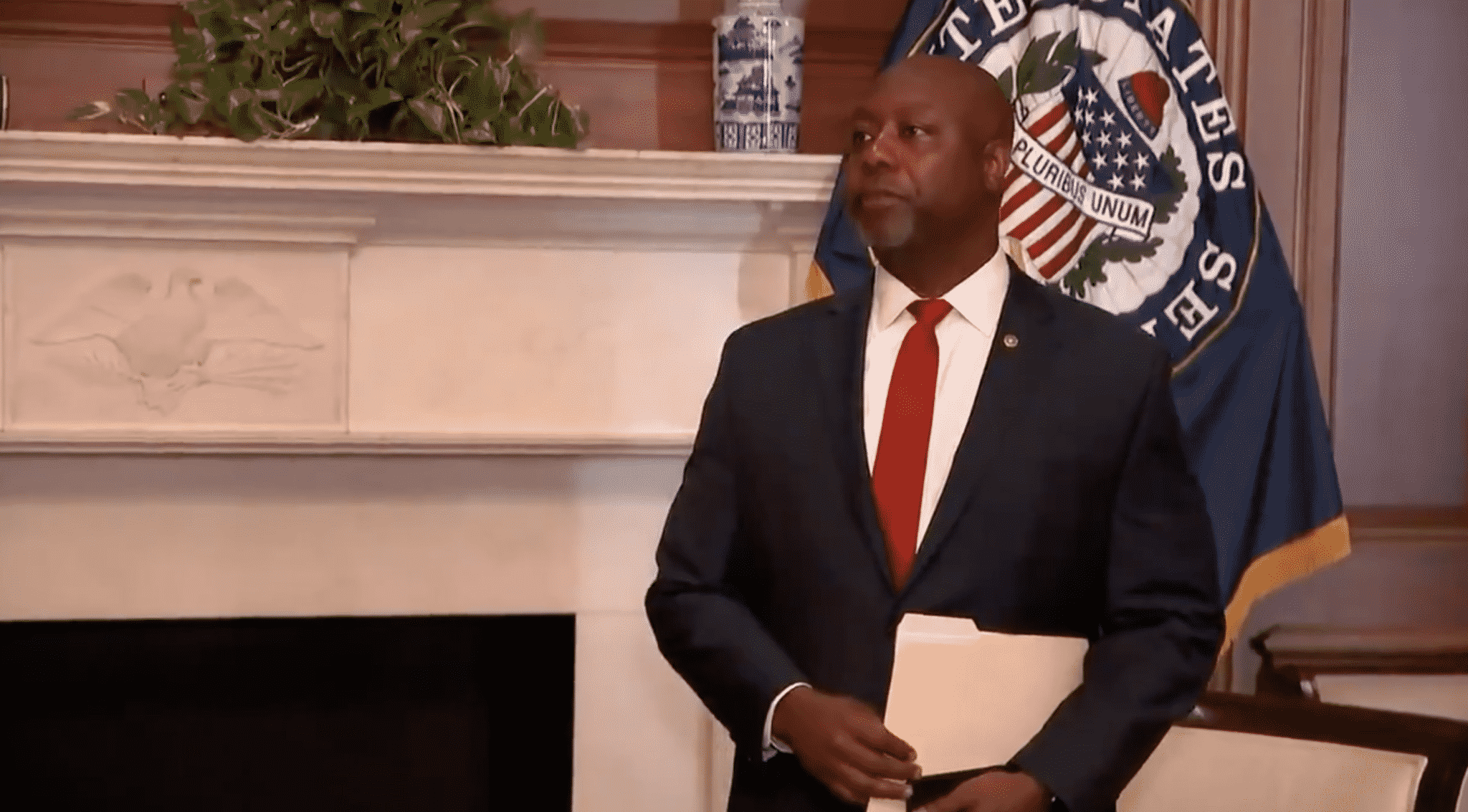 Sen. Tim Scott Suggests Trump ‘Misspoke’ on White Supremacists Remarks ...