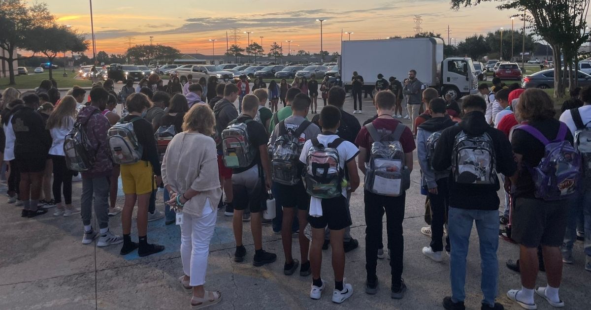 Thousands of High School Students Across the US Bow Their Heads to Pray ...