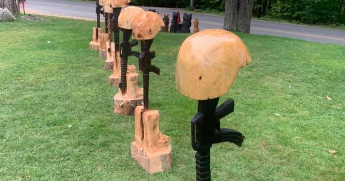 Man Hand-Carves Battle Cross Statues in Honor of Troops Who Fell in ...