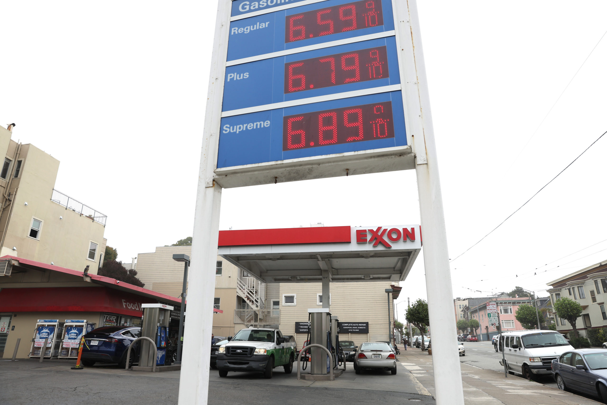 ‘Uh’: White House Denies a Double Standard When It Comes to Gas Prices ...