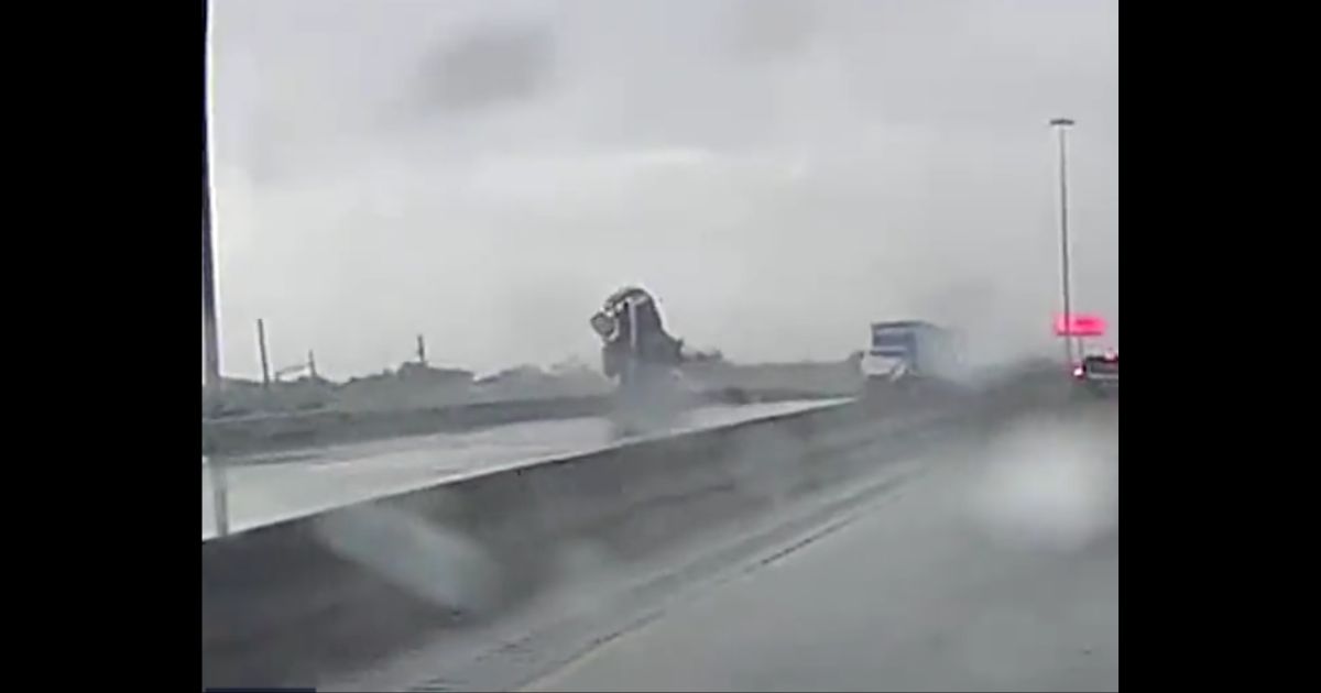 Video Shows How Trucker Made It Out Alive as His Big Rig Was Falling ...