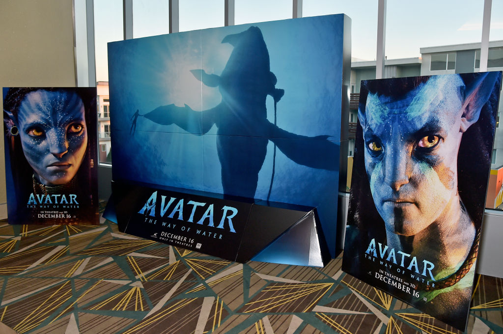 Cameron Reveals He Cut ’10 Minutes’ of ‘Gunplay Action’ in ‘Avatar’ to ...