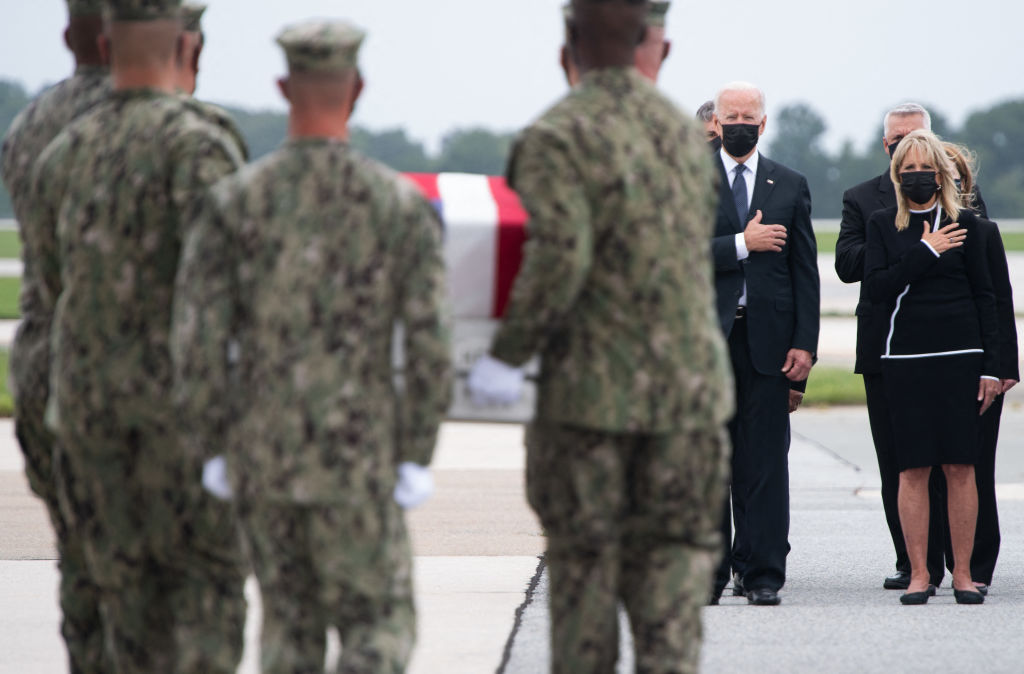 Devastating Flashback Footage of Biden at Transfer of Fallen Soldiers ...