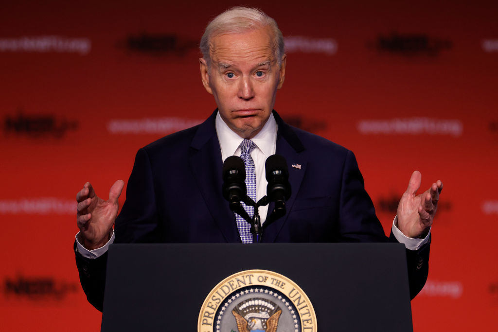 ABC Host Offers Tough 2-Word Assessment of Biden’s Approval Rating ...
