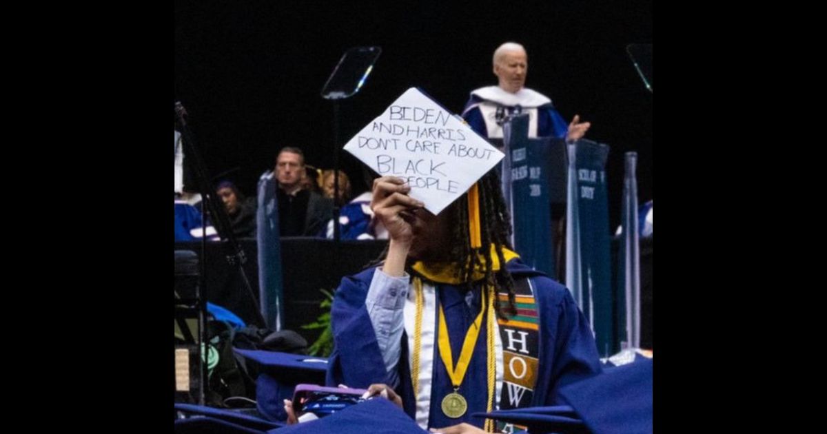 Black Graduate Stands Up During Biden’s Commencement Speech, Displays ...