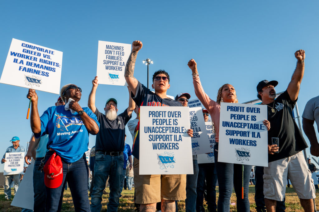 Dockworkers Return to Work as Tentative Agreement is Reached, Includes ...