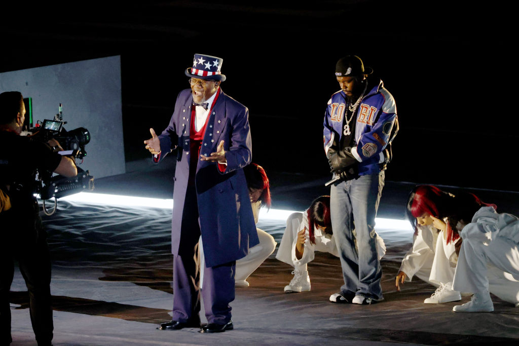 Navarro Speculates About Trump Not Liking Super Bowl Halftime Show on ...