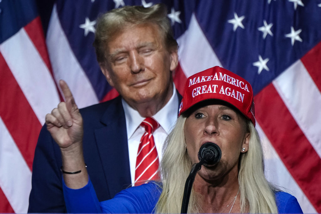Marjorie Taylor Greene Issues Apology for ‘Toxic Politics’ Amid Trump ...