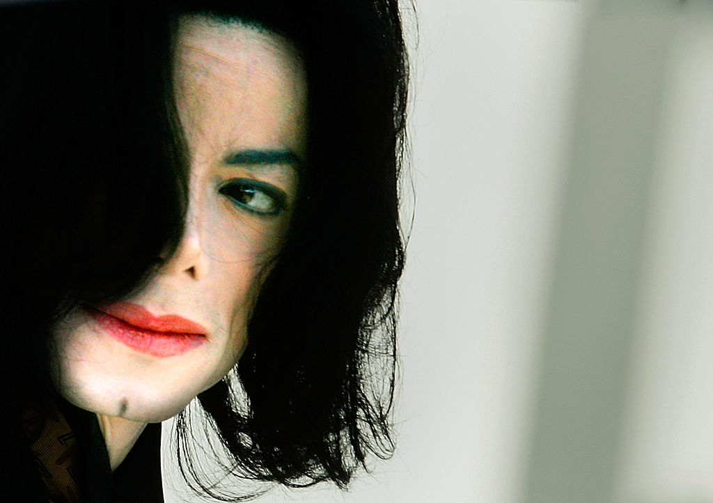 Prosecutor Behind Michael Jackson Case Still Insists Singer Was a ...
