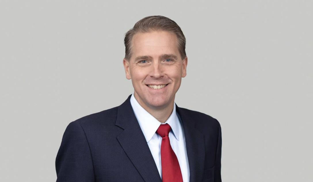 CNN CEO Mark Thompson Responds To Staffs Concerns About Scott Jennings ...