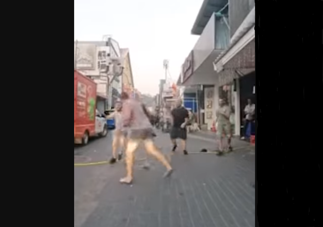 Tourist Brawl Outside Thai Bar Caught on Camera — Independent Journal ...
