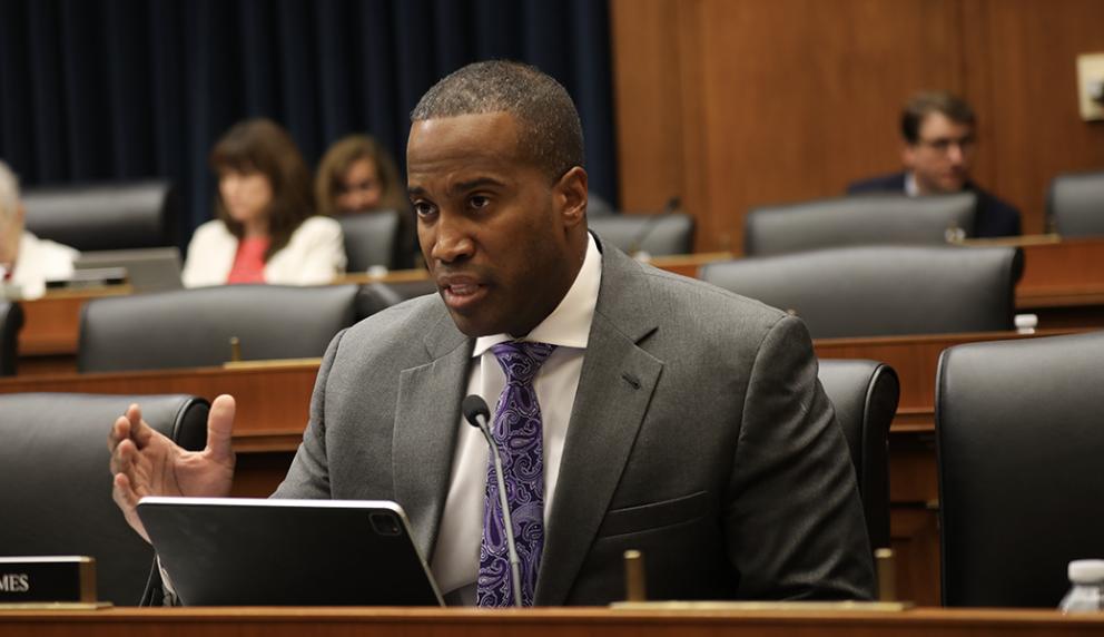 Republican Crashes School Board Meeting — Independent Journal Review