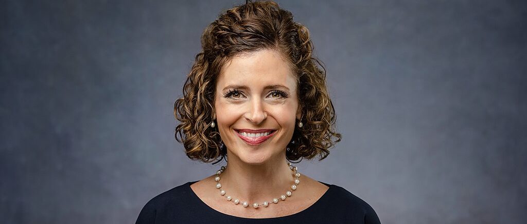 EXCLUSIVE: Trump-Backed Julia Letlow Announces Fundraising Haul In Bid ...