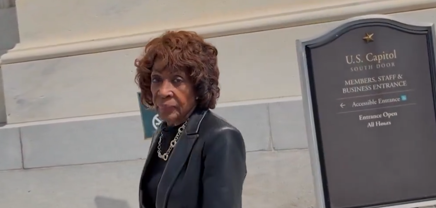 Watch: Maxine Waters Confronted on When Is ‘Too Old’ to Serve in ...